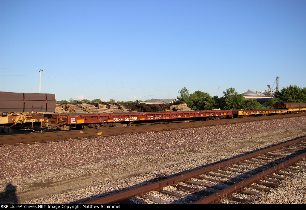 BNSF 60ft Flat Car